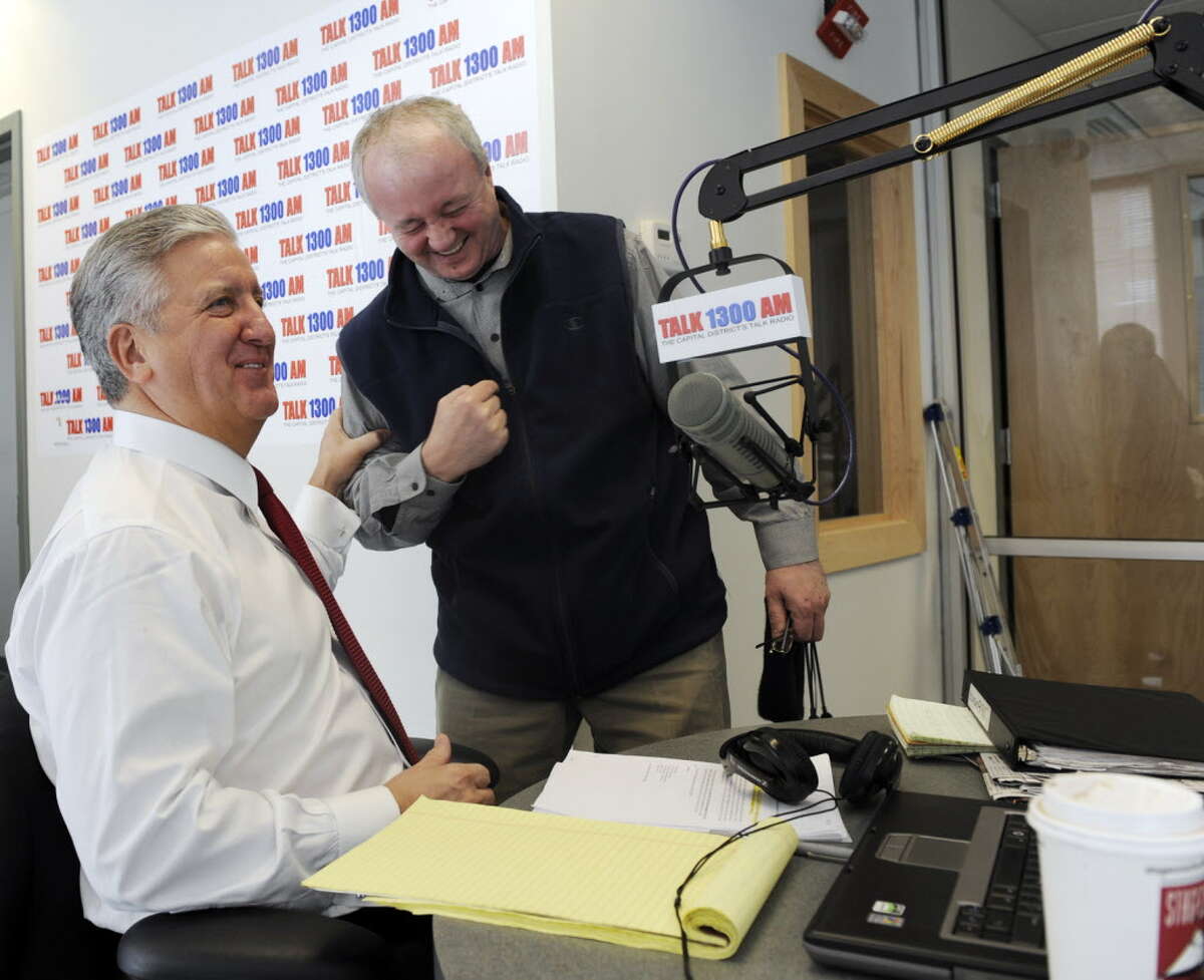 Inside Politics: Jennings bids adieu to radio show
