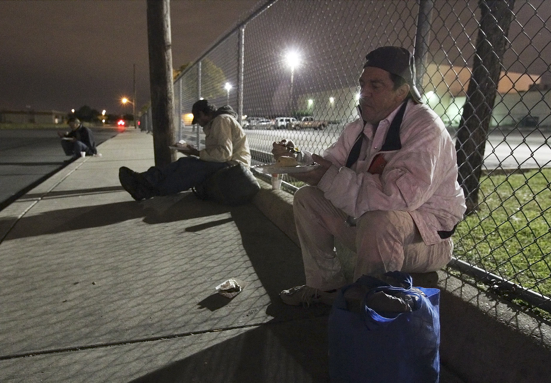 Chow Train team feeds homeless