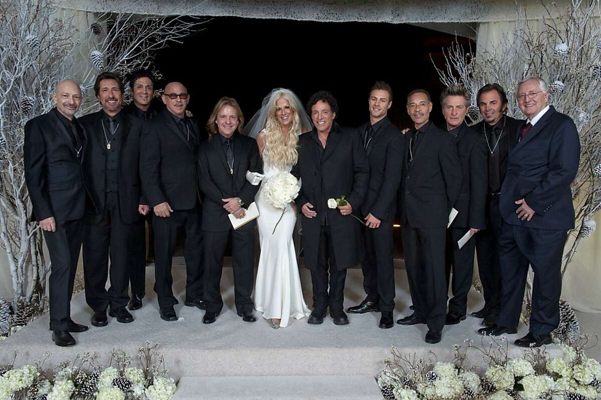 Wondrous wedding for Neal Schon, Michaele Holt Salahi