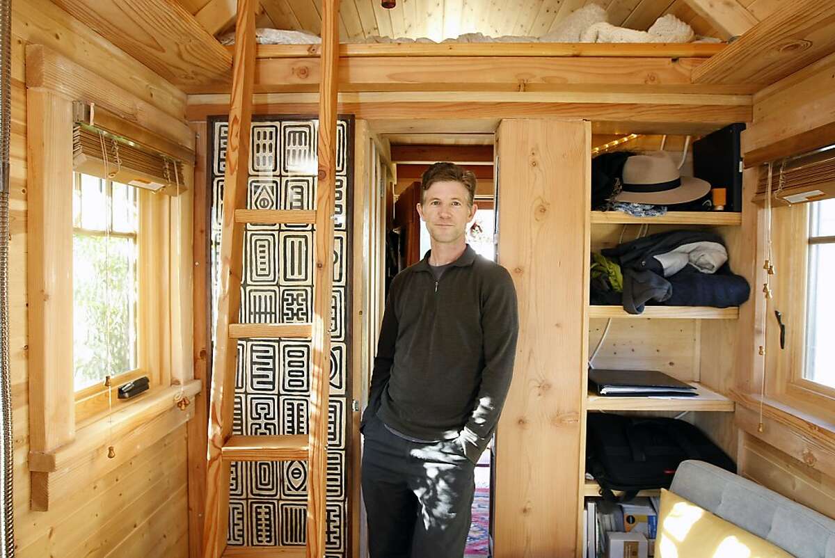 Small-house movement: Living in 120 square feet
