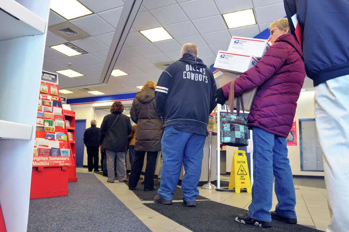 Photos: Holiday mailing