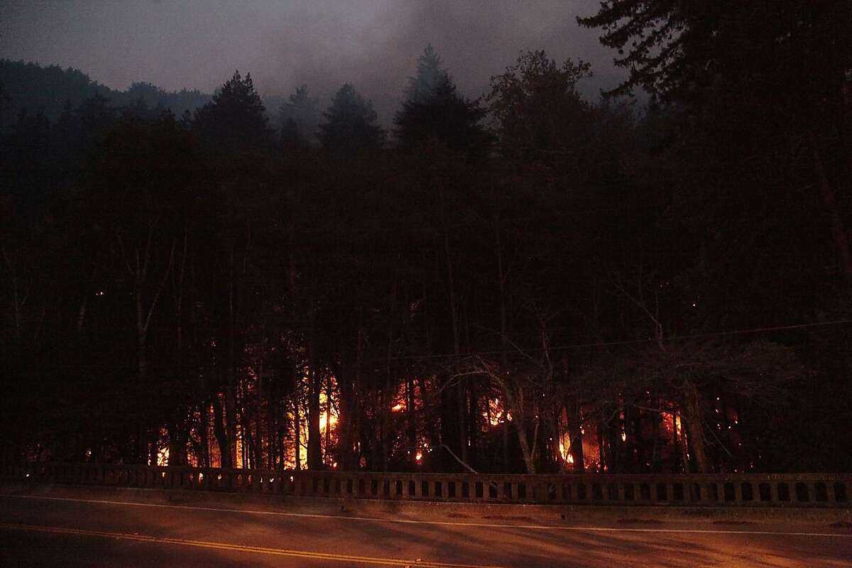 Big Sur fire not contained; at least 15 homes burned
