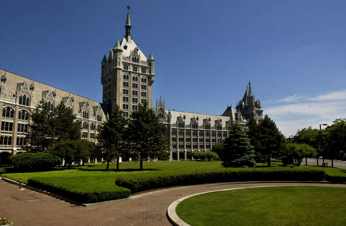 SUNY admin building in Albany named for H. Carl McCall