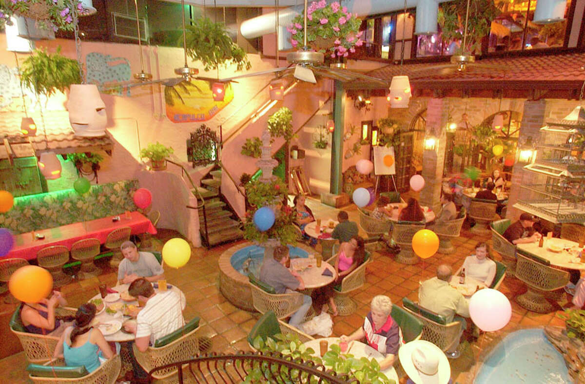 The '90s restaurants Houstonians miss the most, from 59 Diner to Eatzi's