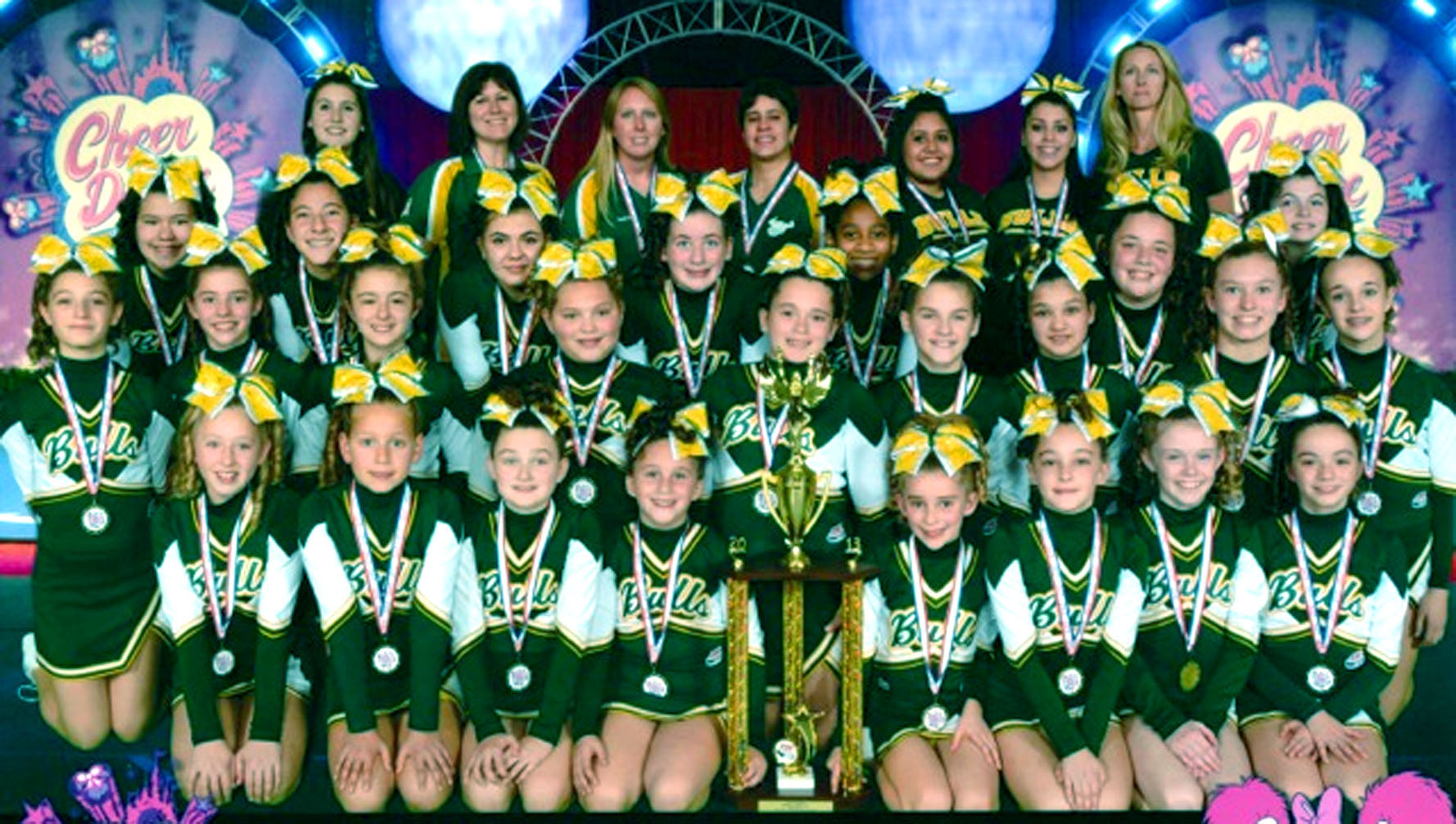 Cheerleaders earn Pop Warner national honors