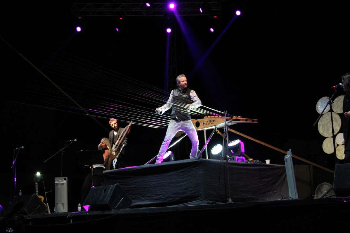 'World's largest string instrument' to make church's holiday service ...