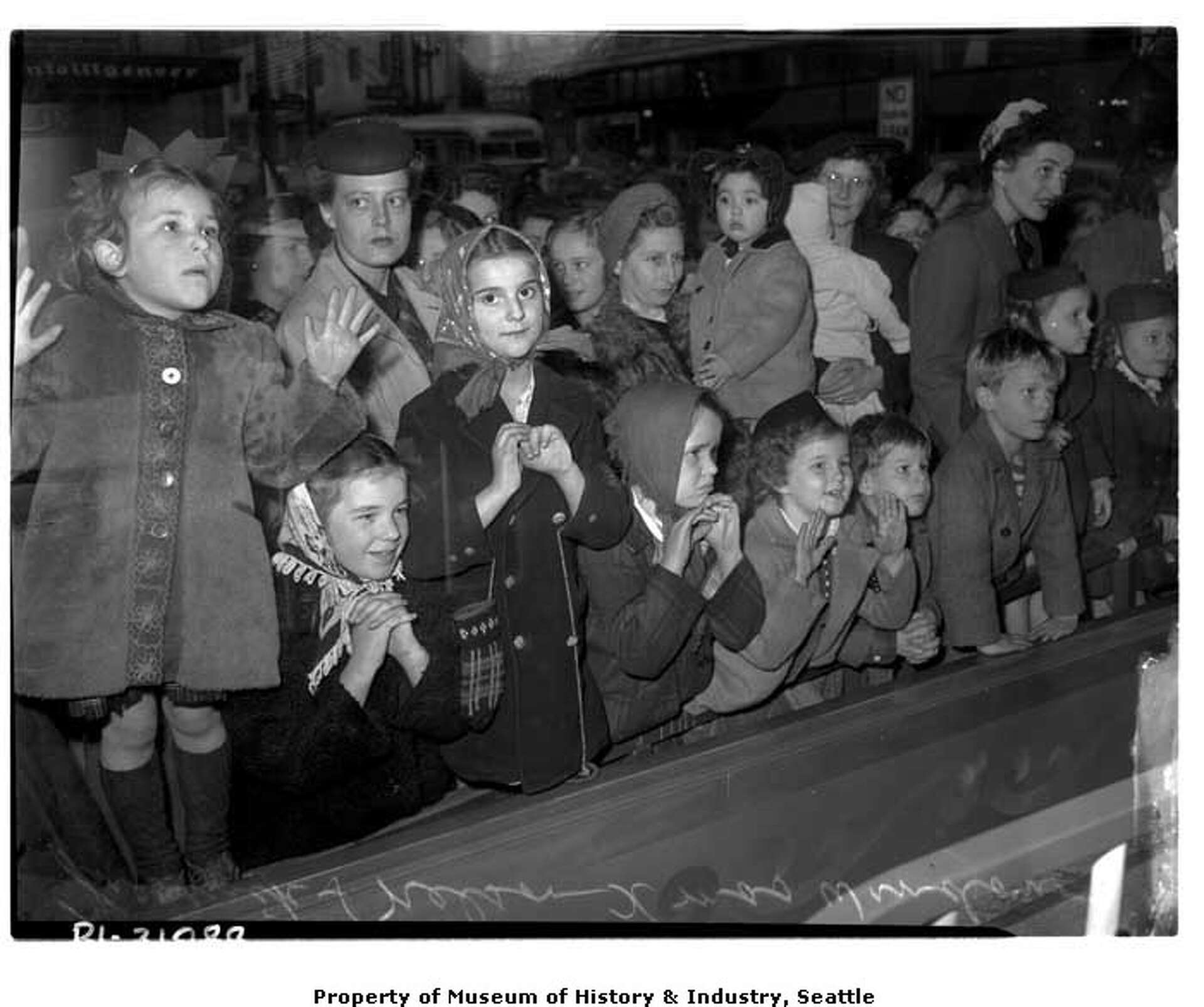 Seattle Christmas traditions: A photo history