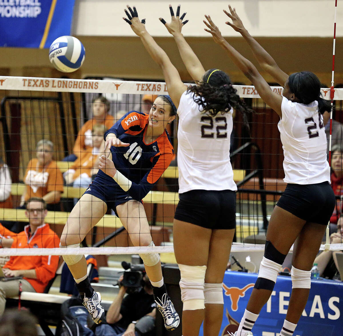 UT volleyball's run toward title isn't taken for granted
