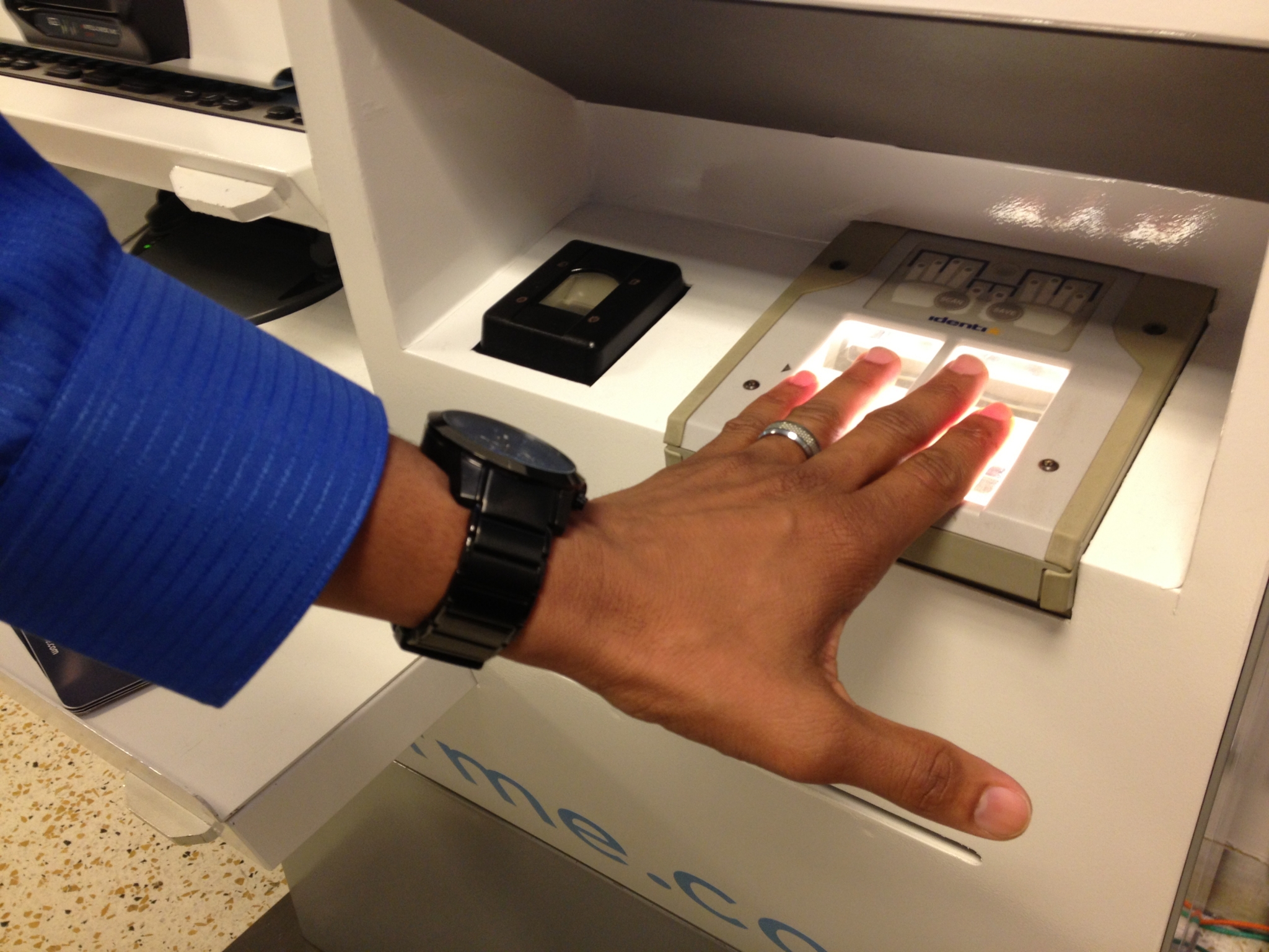 Speed through security at Houston's airports using an eye scan