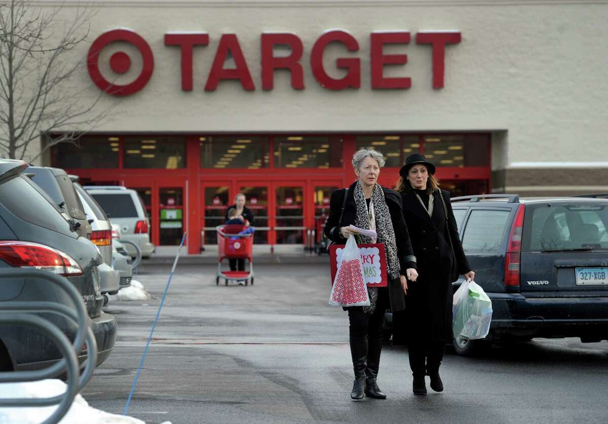 Target shoppers concerned after massive data theft