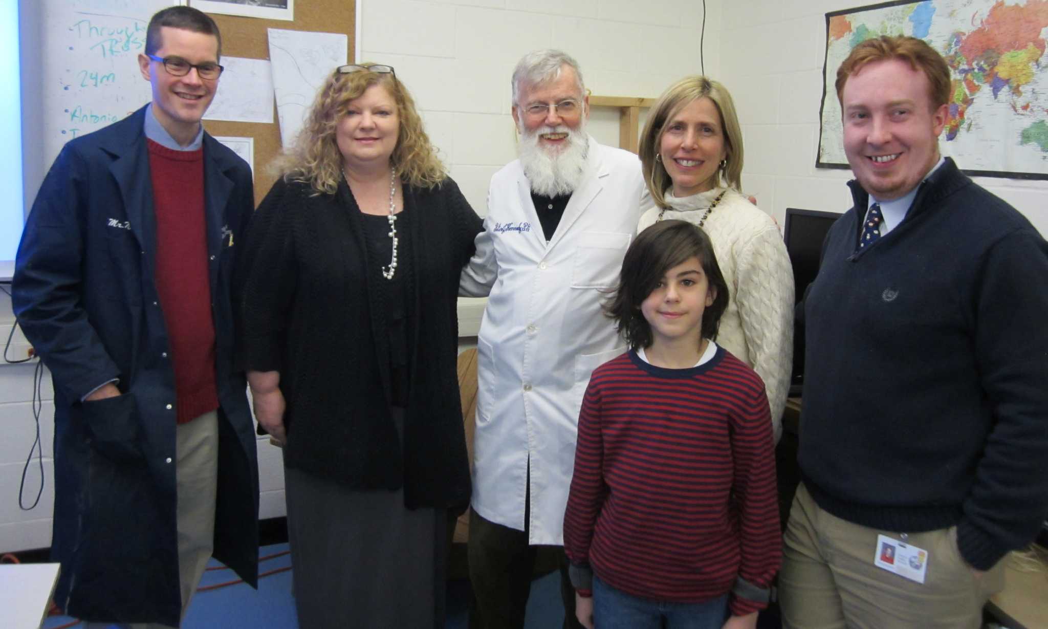 Inventor Peter Kennedy inspires DHS students