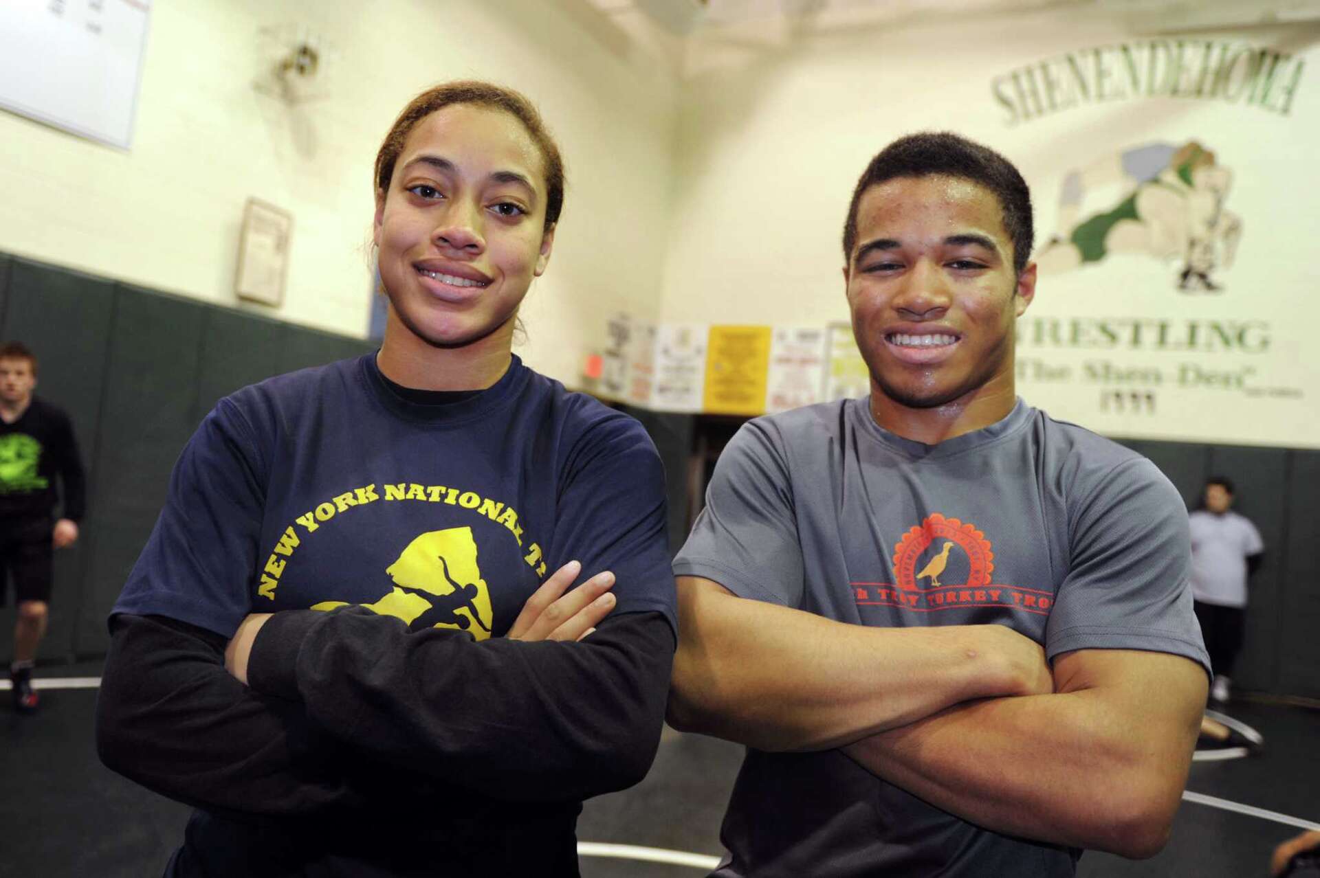 Siblings fuel each other's mat success