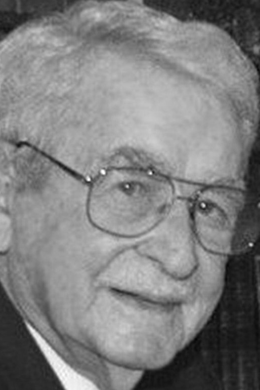 Gumm taught history to students, family