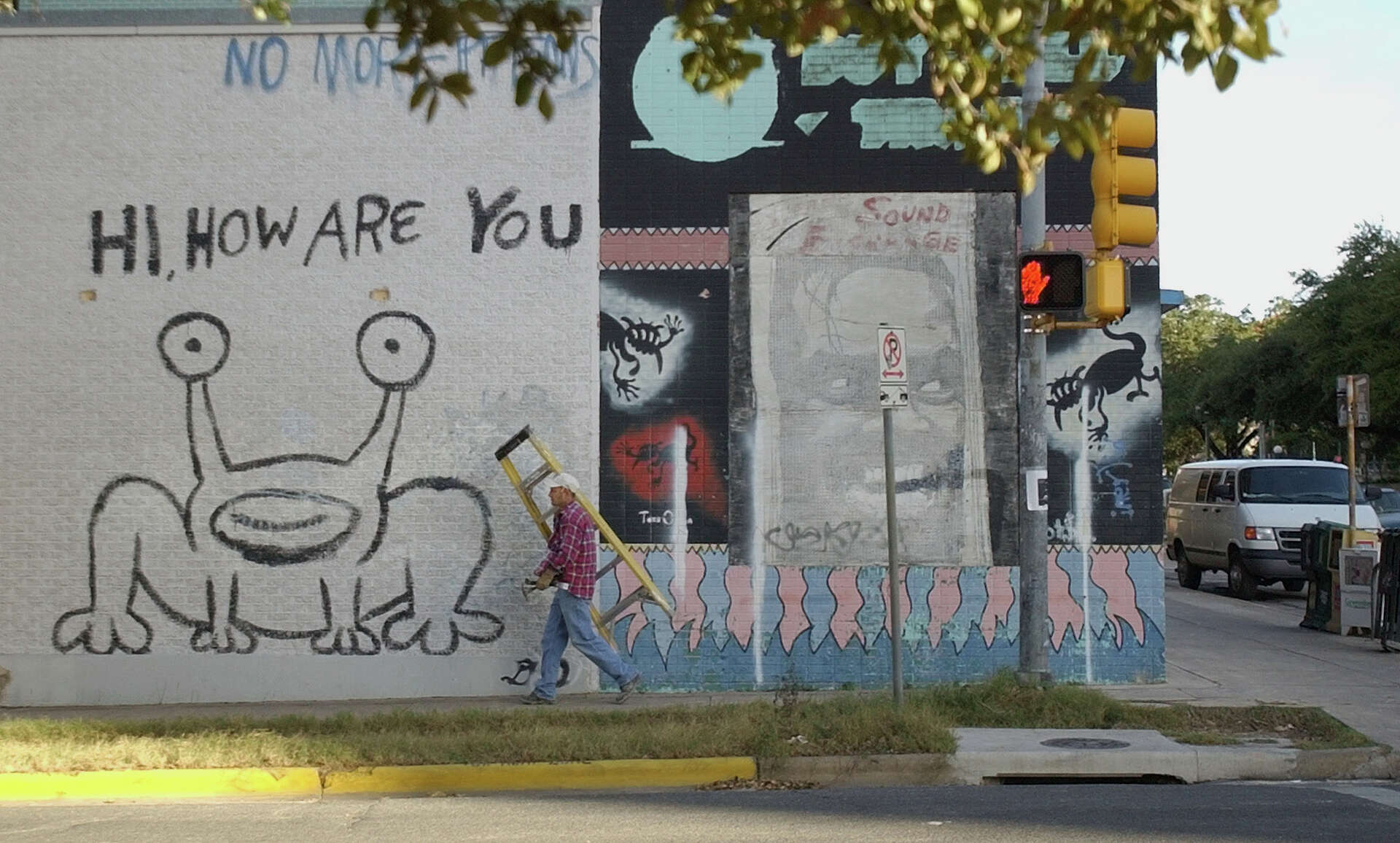 Police: Iconic Austin Frog defaced by woman who thought it spoke to her