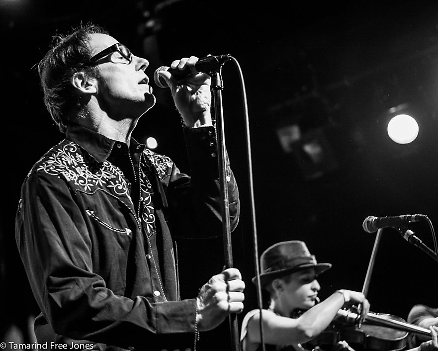 Brad Brooks band blends soul, country, psychedelia