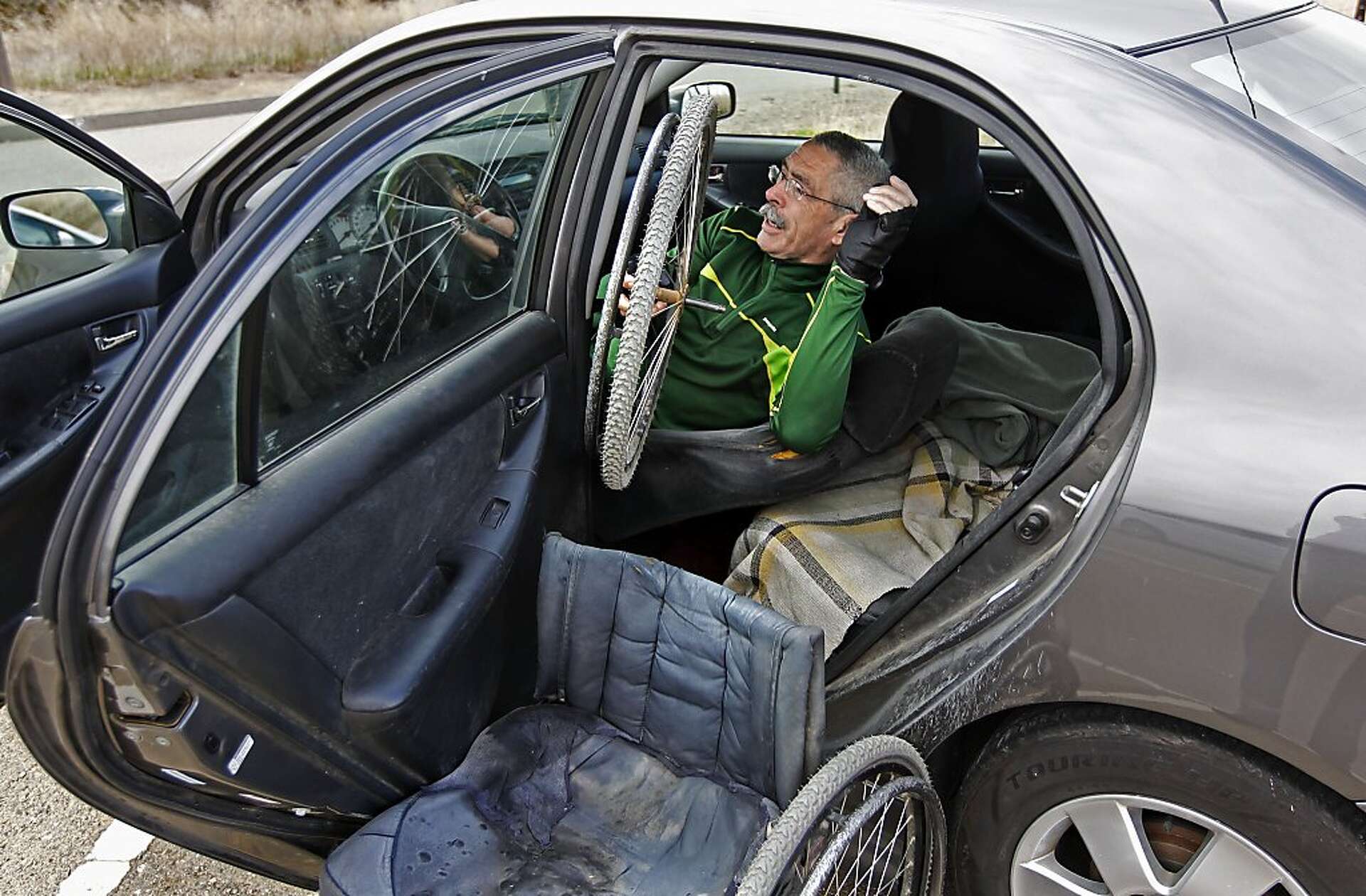Wheelchair hiker plans new attempt at Sierra
