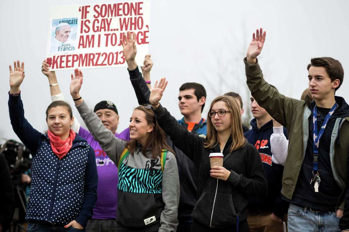 Eastside Catholic High School students rally for Mark Zmuda