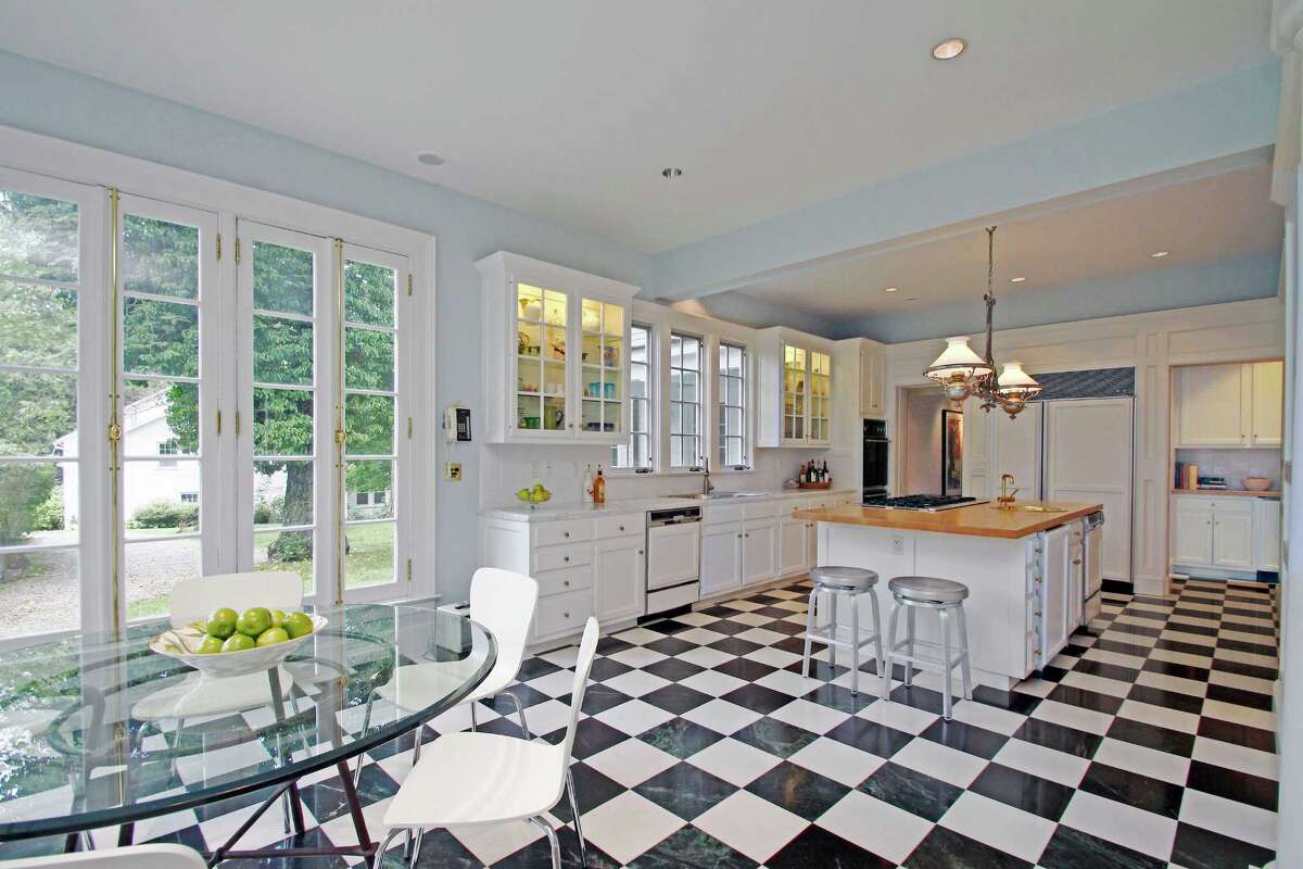 On the market: Italianate mansion embodies the 'art' of sophisticated ...