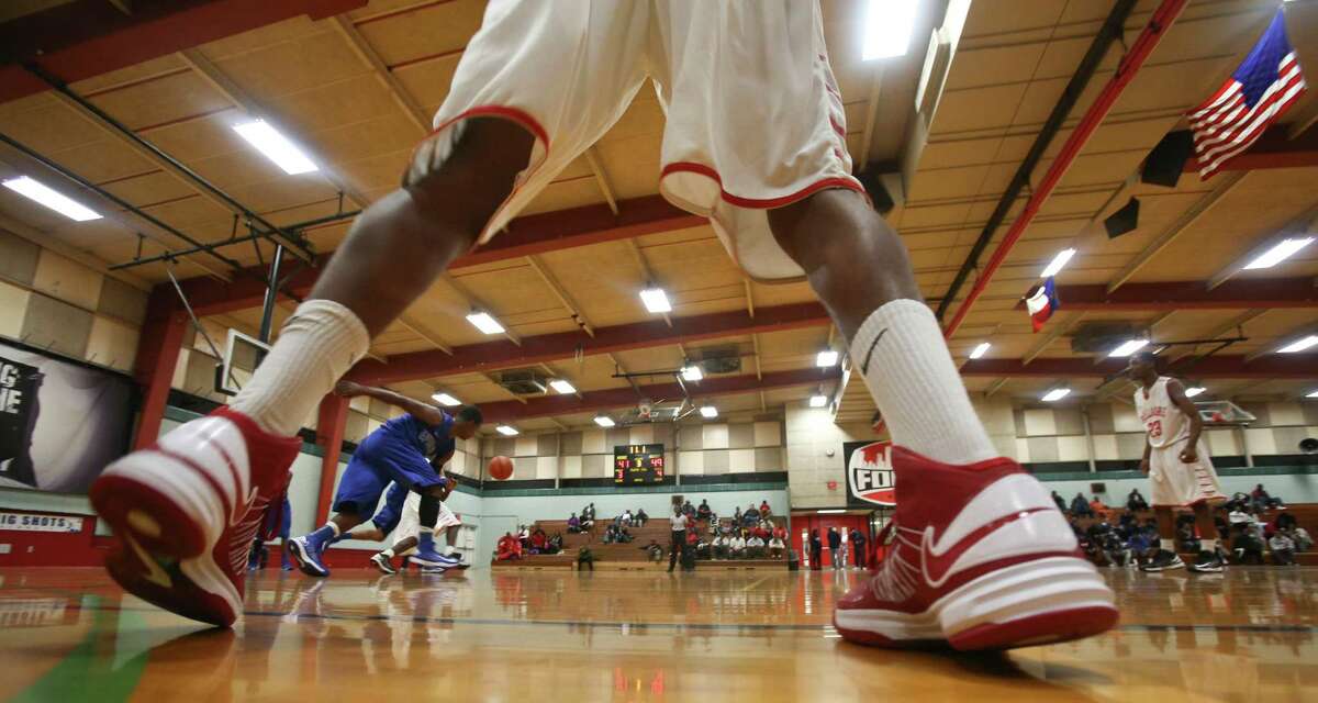 Fonde Hall of Fame games honor gym's illustrious past, showcase future ...