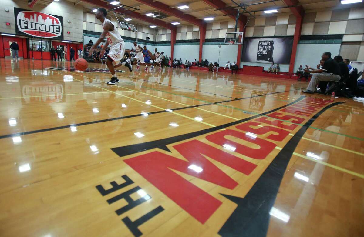 Fonde Hall of Fame games honor gym's illustrious past, showcase future ...