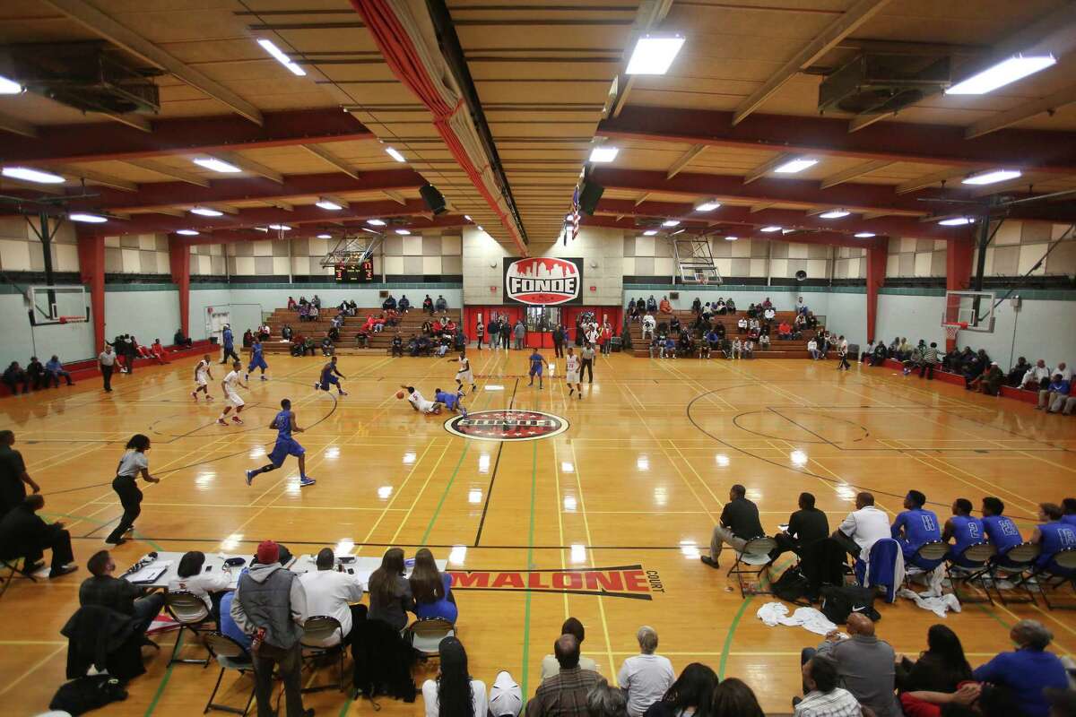 Fonde Hall of Fame games honor gym's illustrious past, showcase future ...