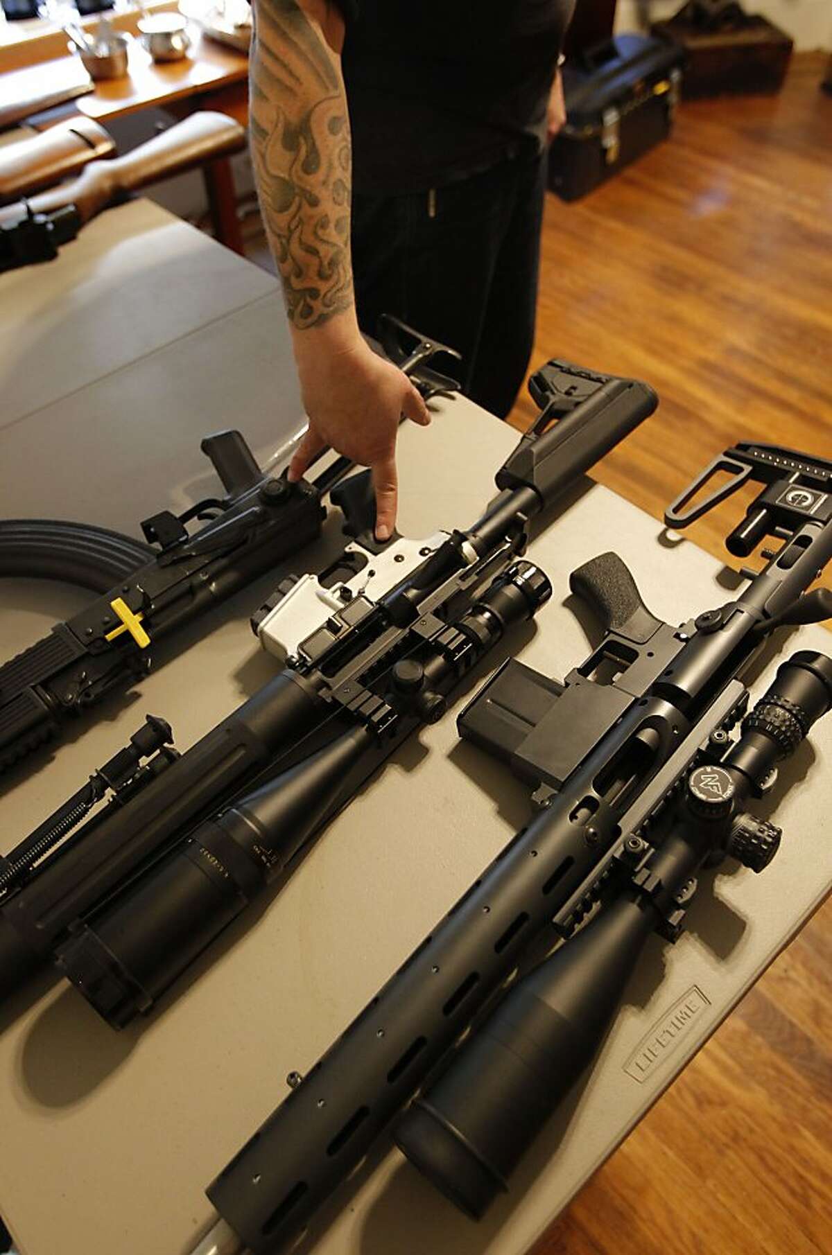 Liberals find comfort level in 'NPR of gun clubs'