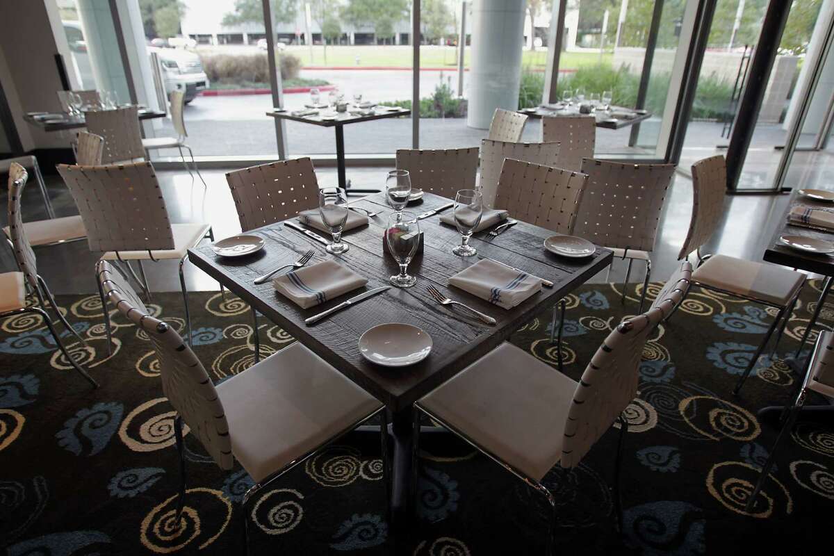 Caracol brings dreams of sea to the table