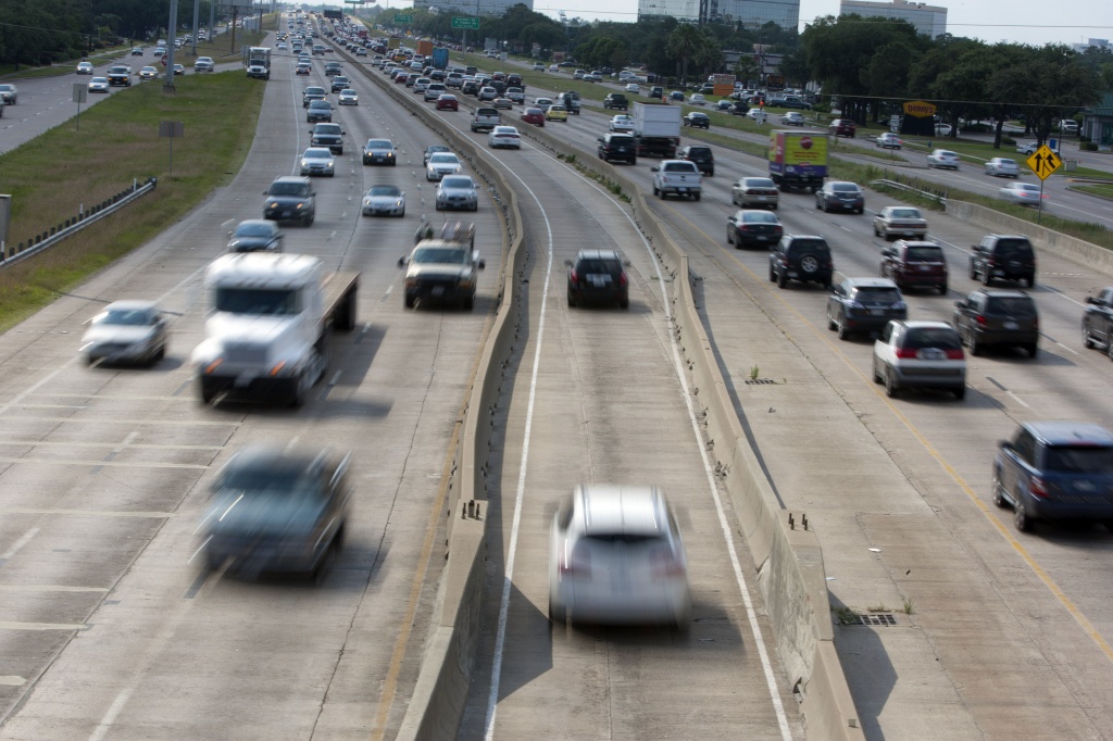 Metro Houston HOV lanes reopen after morning closure