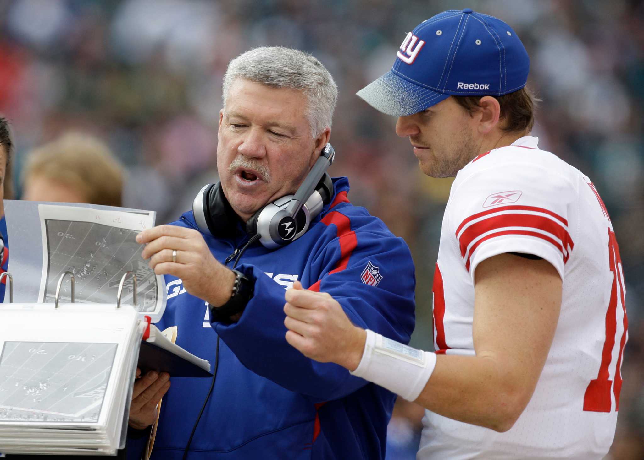 Giants' Gilbride decides to retire