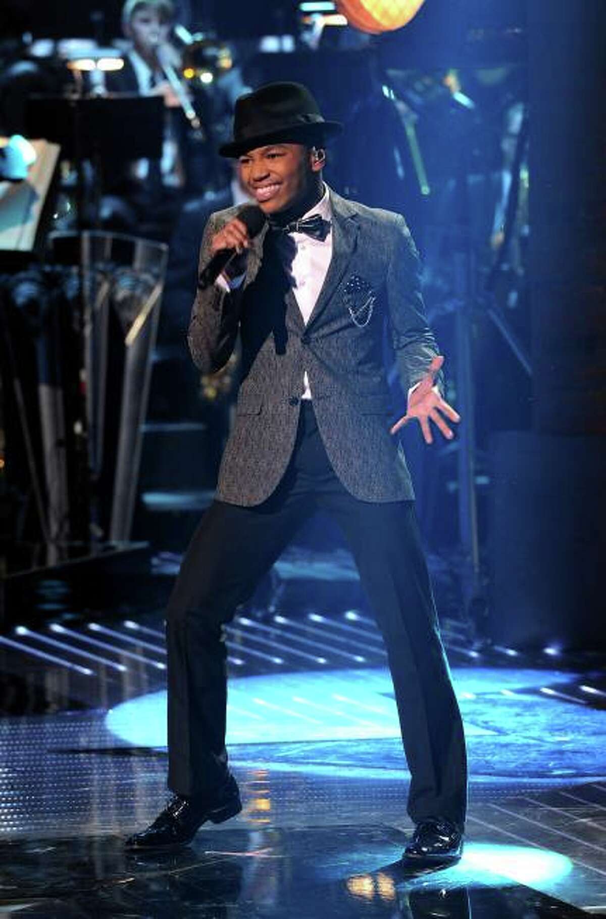 Houston's Josh Levi signs with pop group Citizen Four