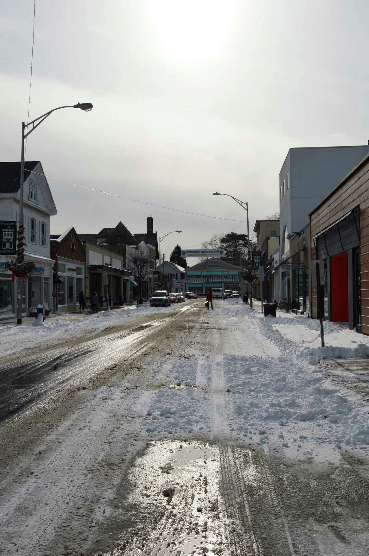 Westport storm update: Snow not so bad, but brrrace for deep freeze