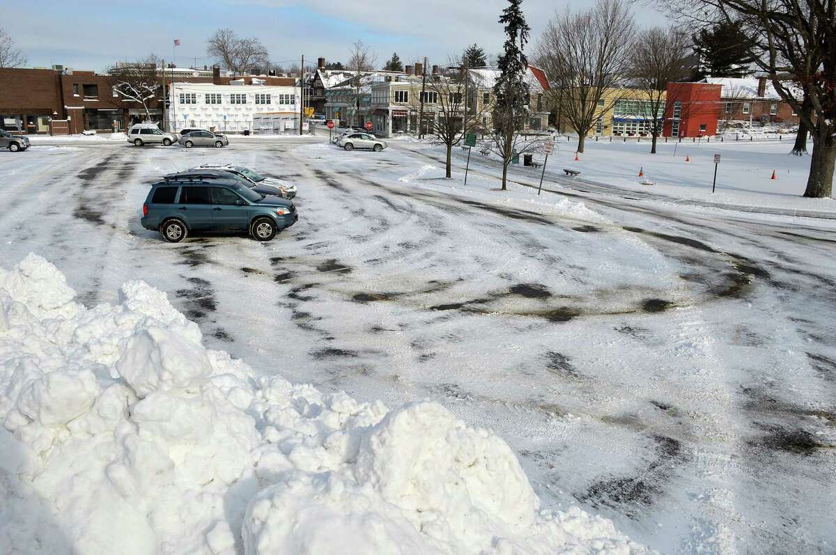 Westport storm update: Snow not so bad, but brrrace for deep freeze