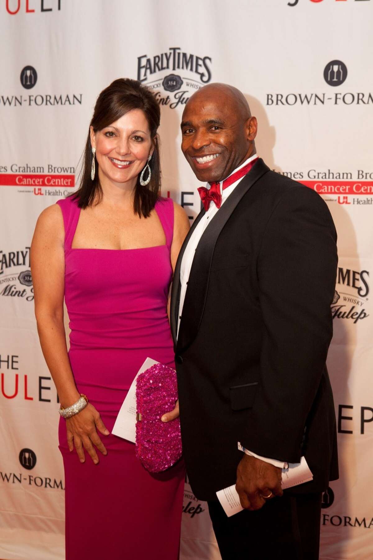 Louisville's Strong to take over as UT coach