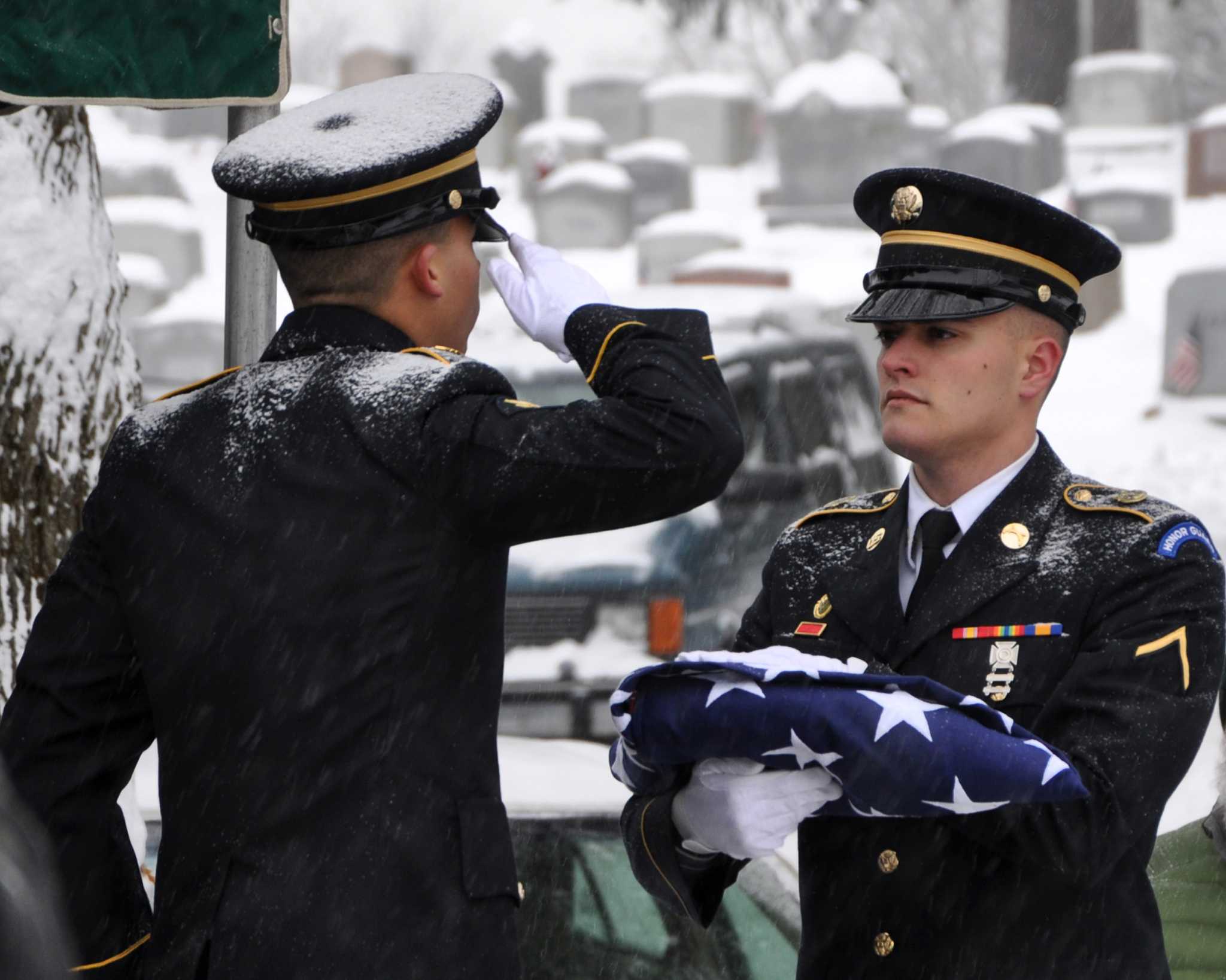 Duty Calls: Honor Guard gives final salutes to 11,560 veterans in 2013