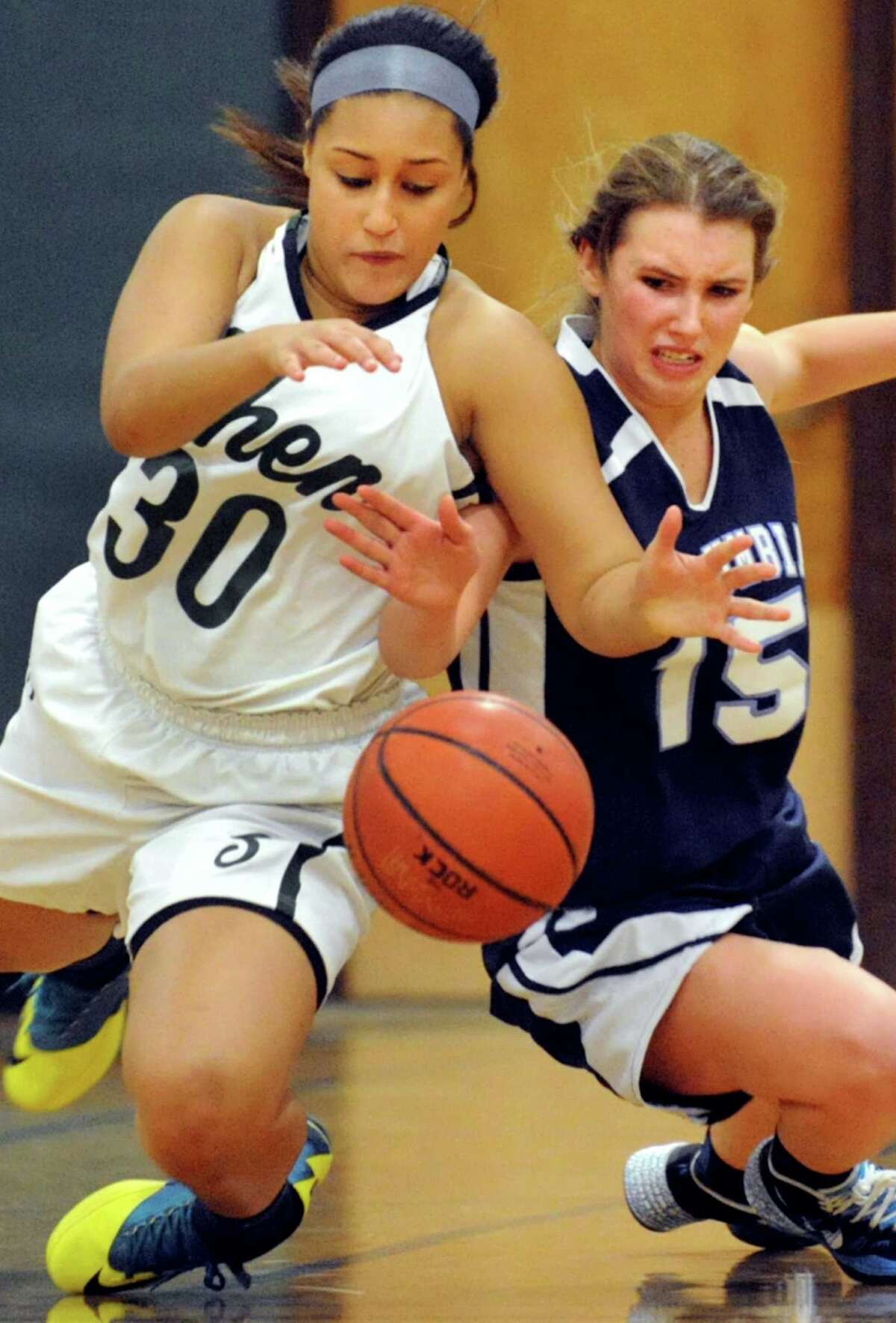 Defense wins day for Shen