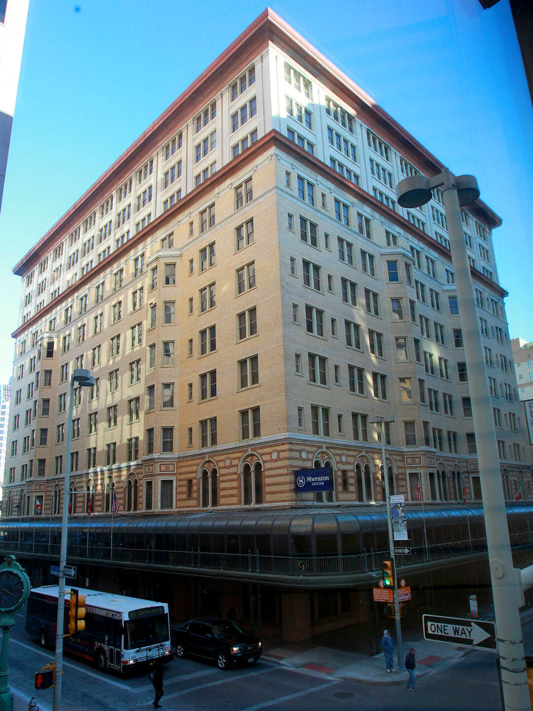 Cityscape: Sheraton Gunter Hotel