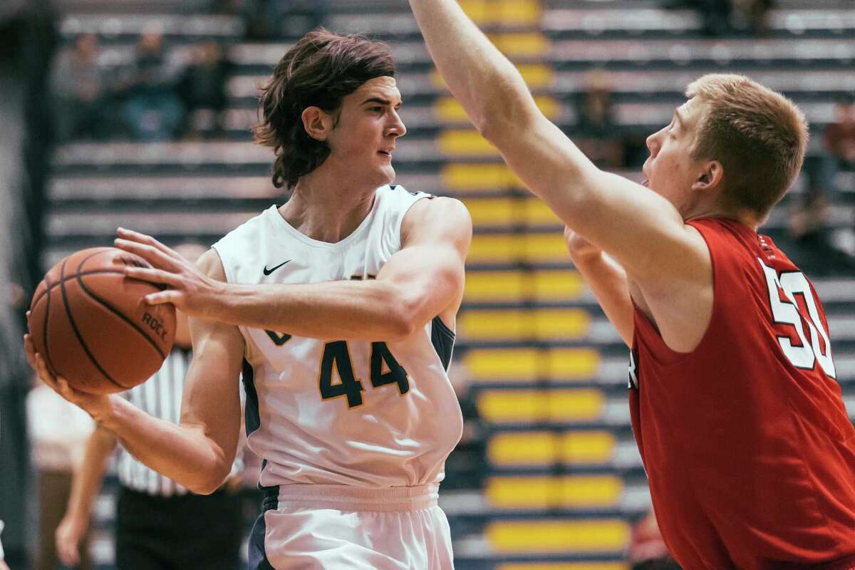 Danes find range from outside in rout