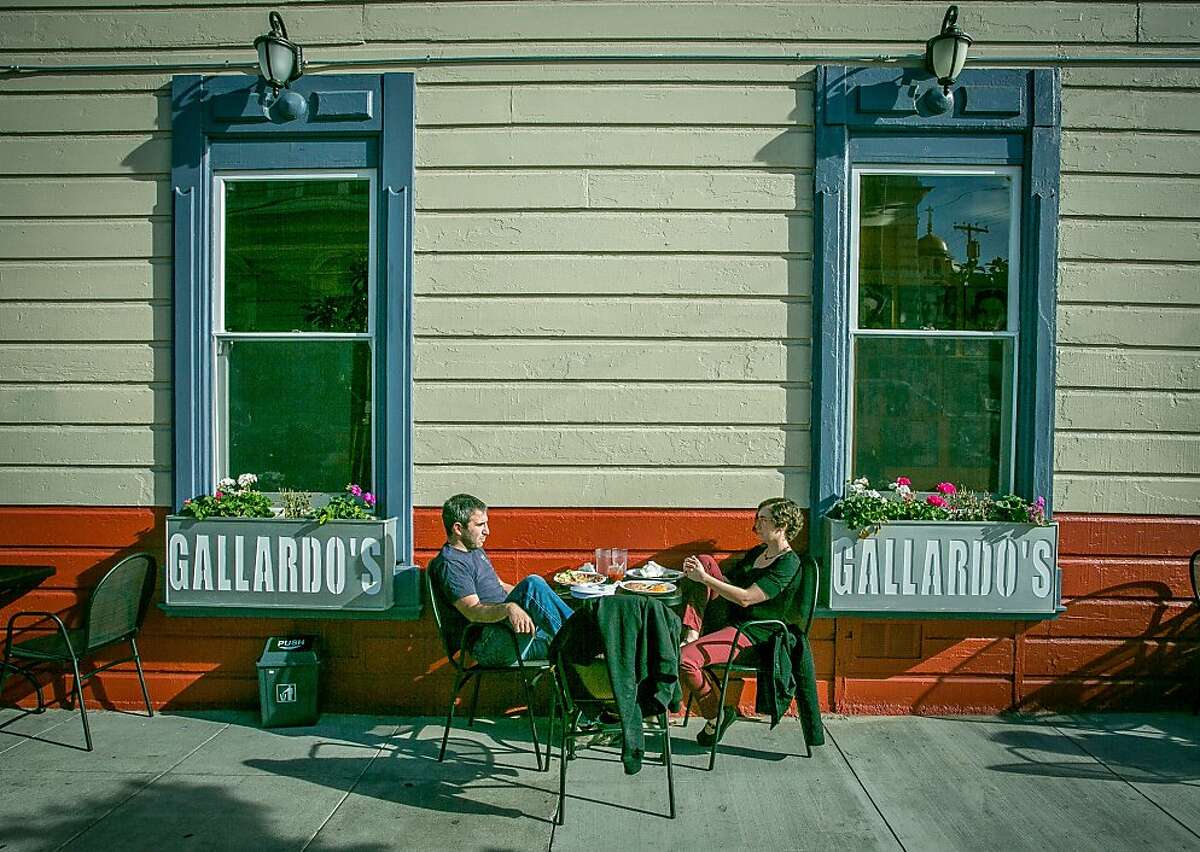 Gallardos back in business