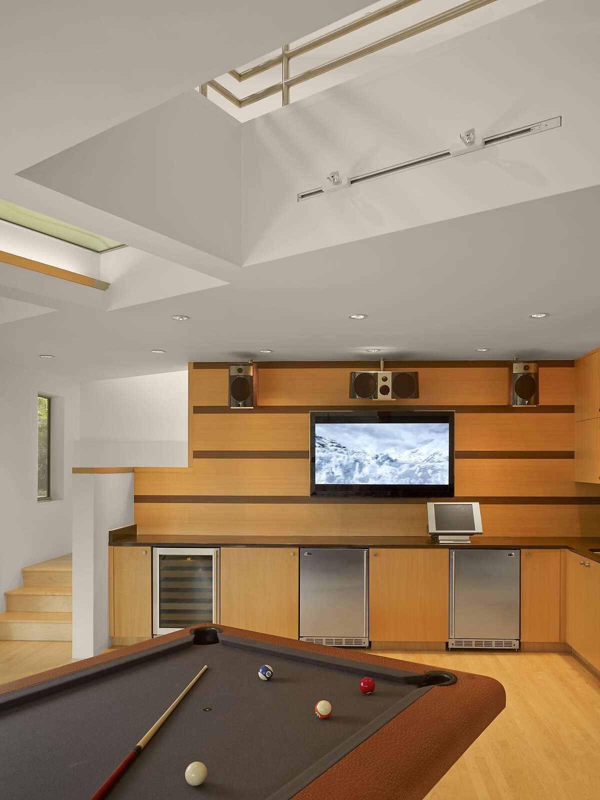 Muir Beach home goes from funky 'hippie' to angular modern