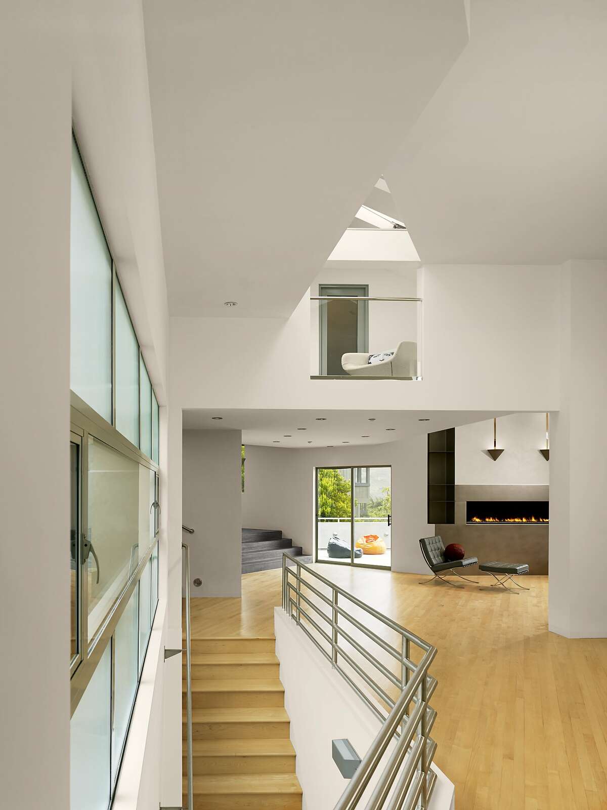 Muir Beach home goes from funky 'hippie' to angular modern