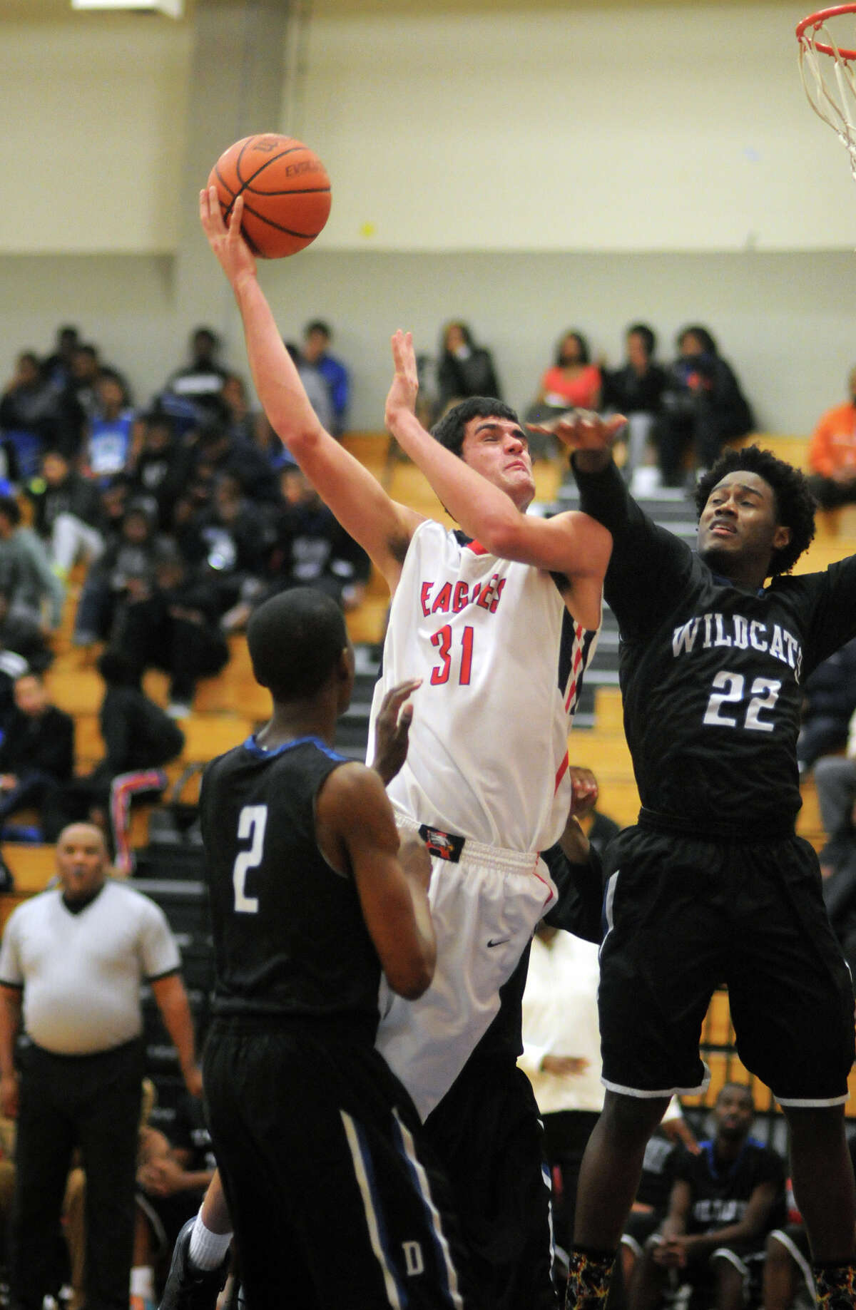 Atascocita's defensive savvy pays off against Dekaney