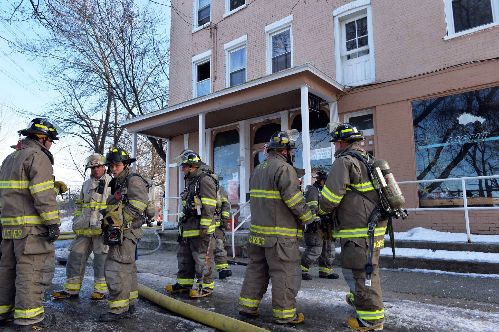 Fire forces homeless people from temporary home