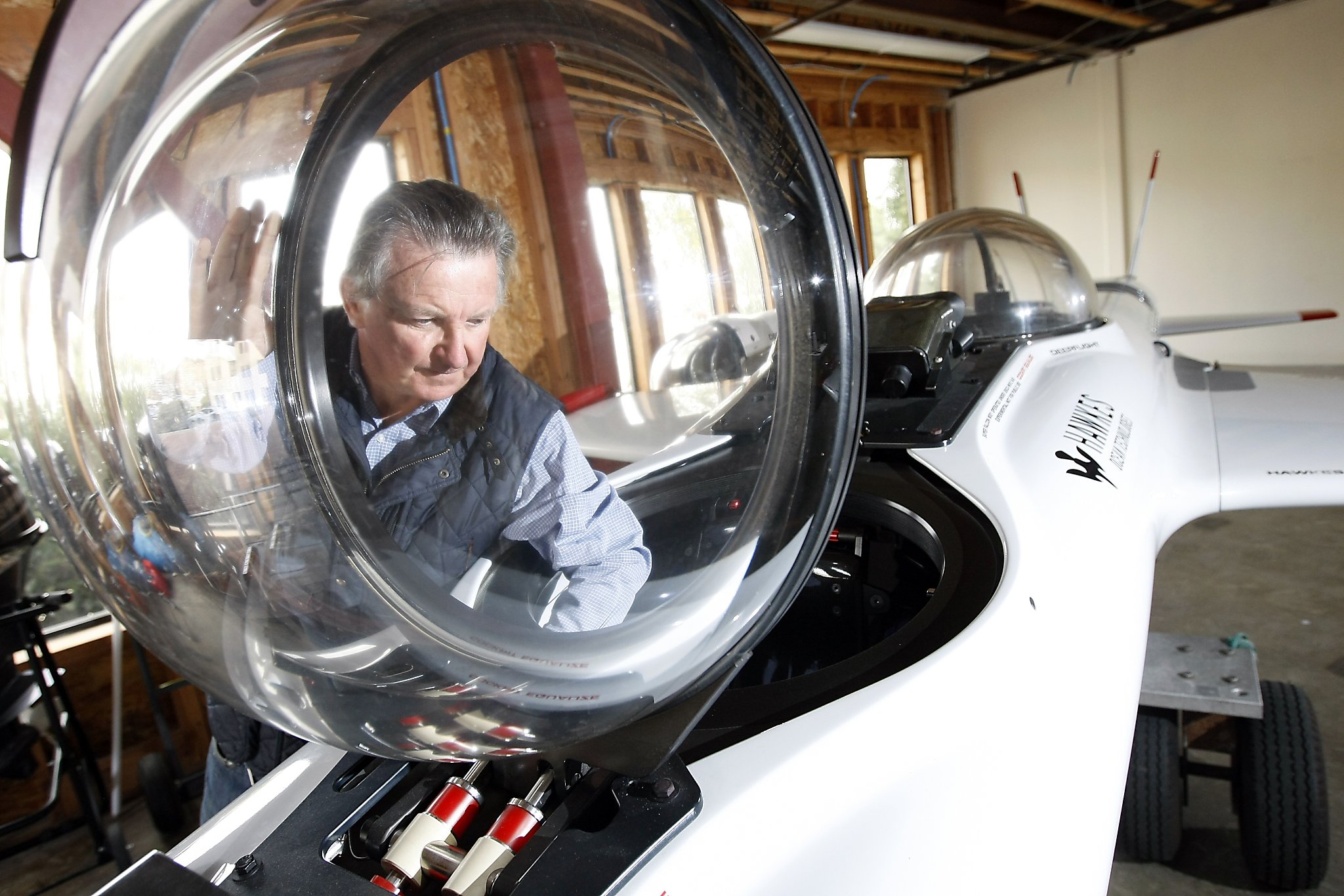 'Flying' submarine making an innovative splash