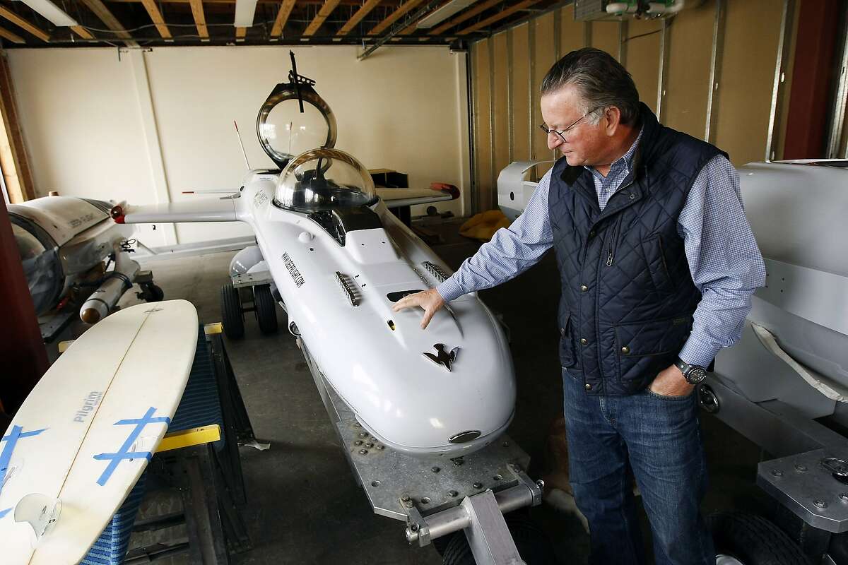 'Flying' submarine making an innovative splash