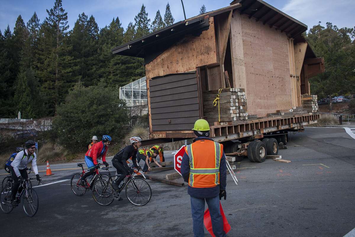 Moving day a success for UC Berkeley's Julia Morgan building