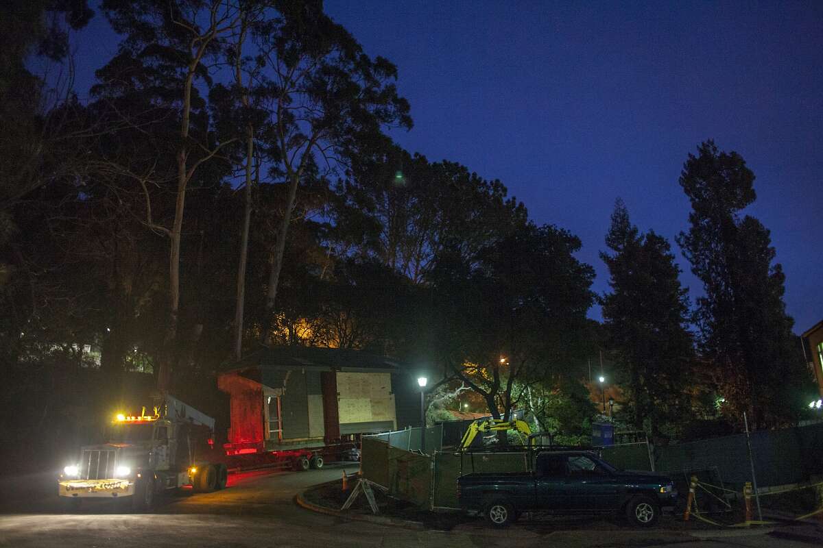 Moving day a success for UC Berkeley's Julia Morgan building