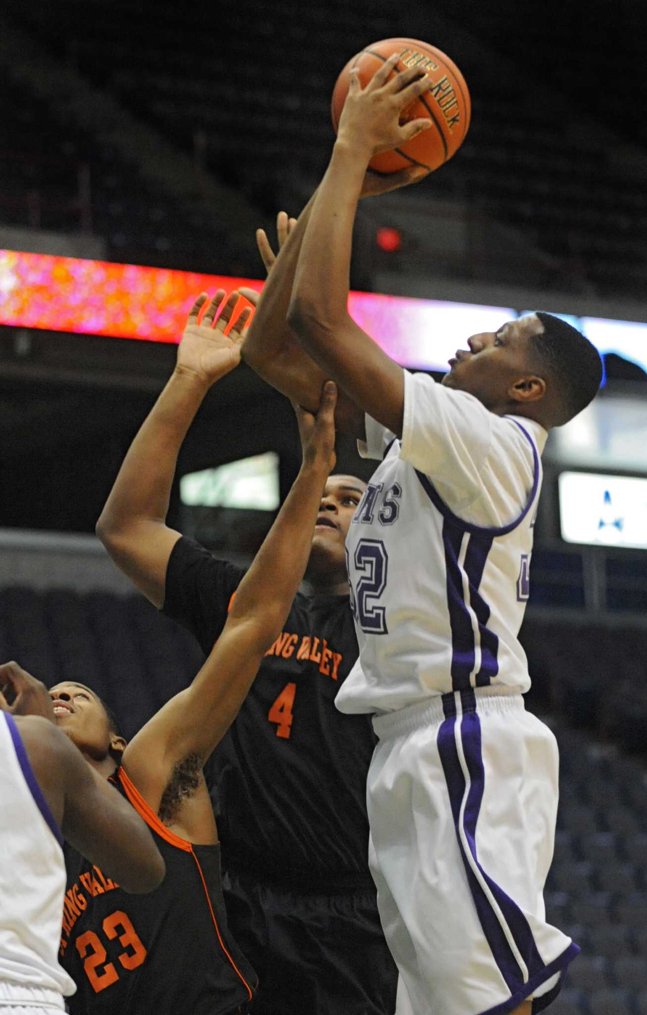 Miller's big finish boosts CCHS