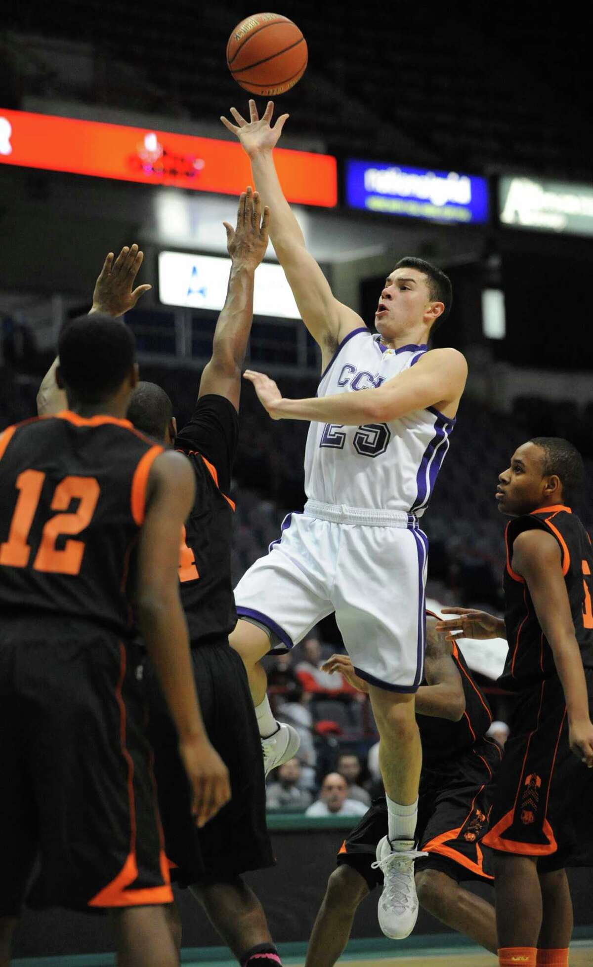 Miller's big finish boosts CCHS