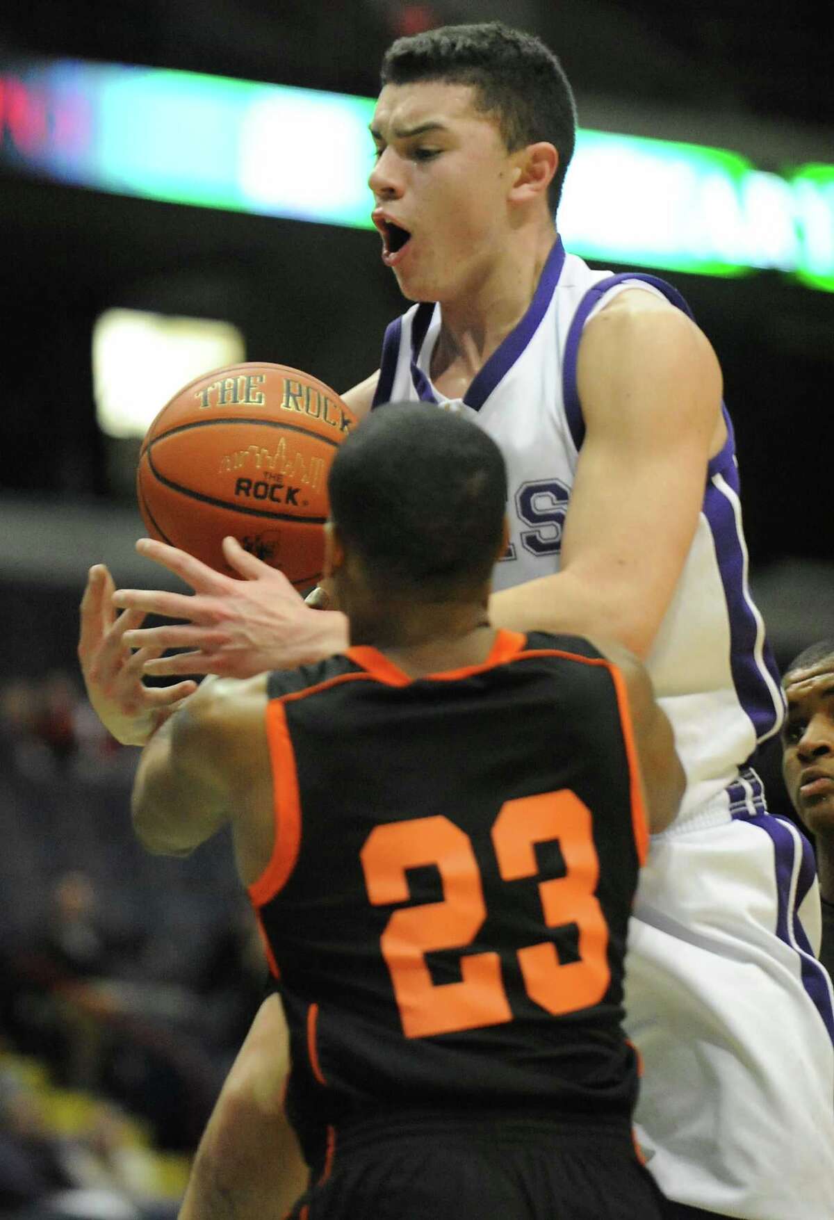 Miller's big finish boosts CCHS