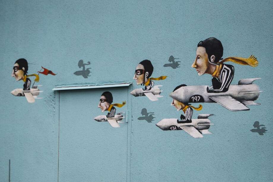 Houston's favorite 'Be Someone' graffiti altered - Houston Chronicle